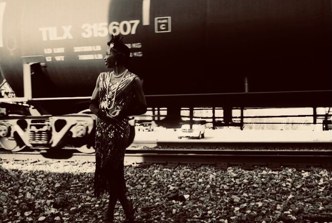 Roaring 20s X Gregory Devon Smith – Zaira Viteria